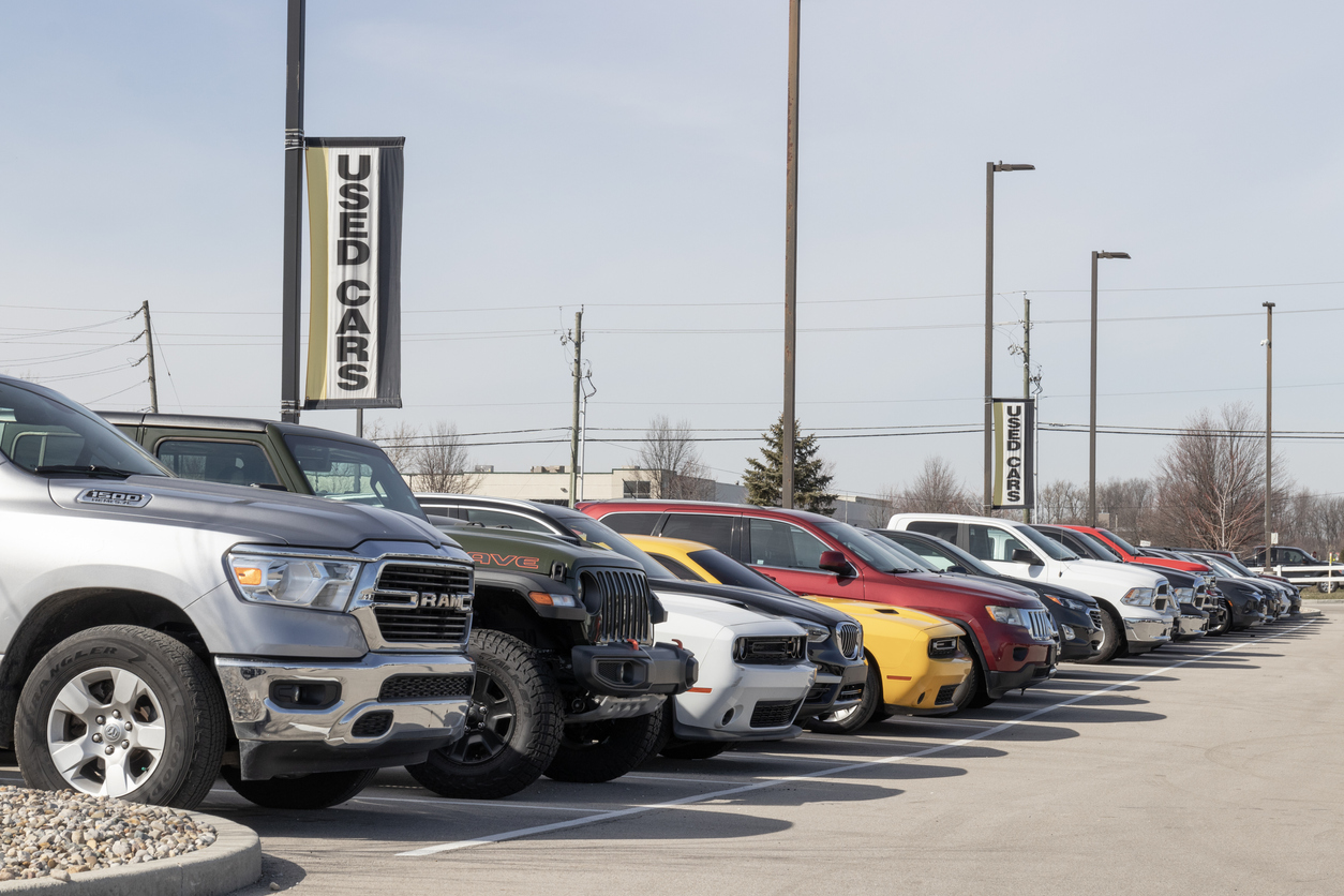 Guide to Buying Salvage Cars in Houston, Texas | Tips & Steps